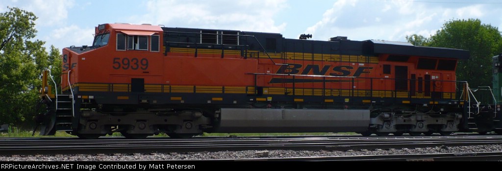 BNSF 5939